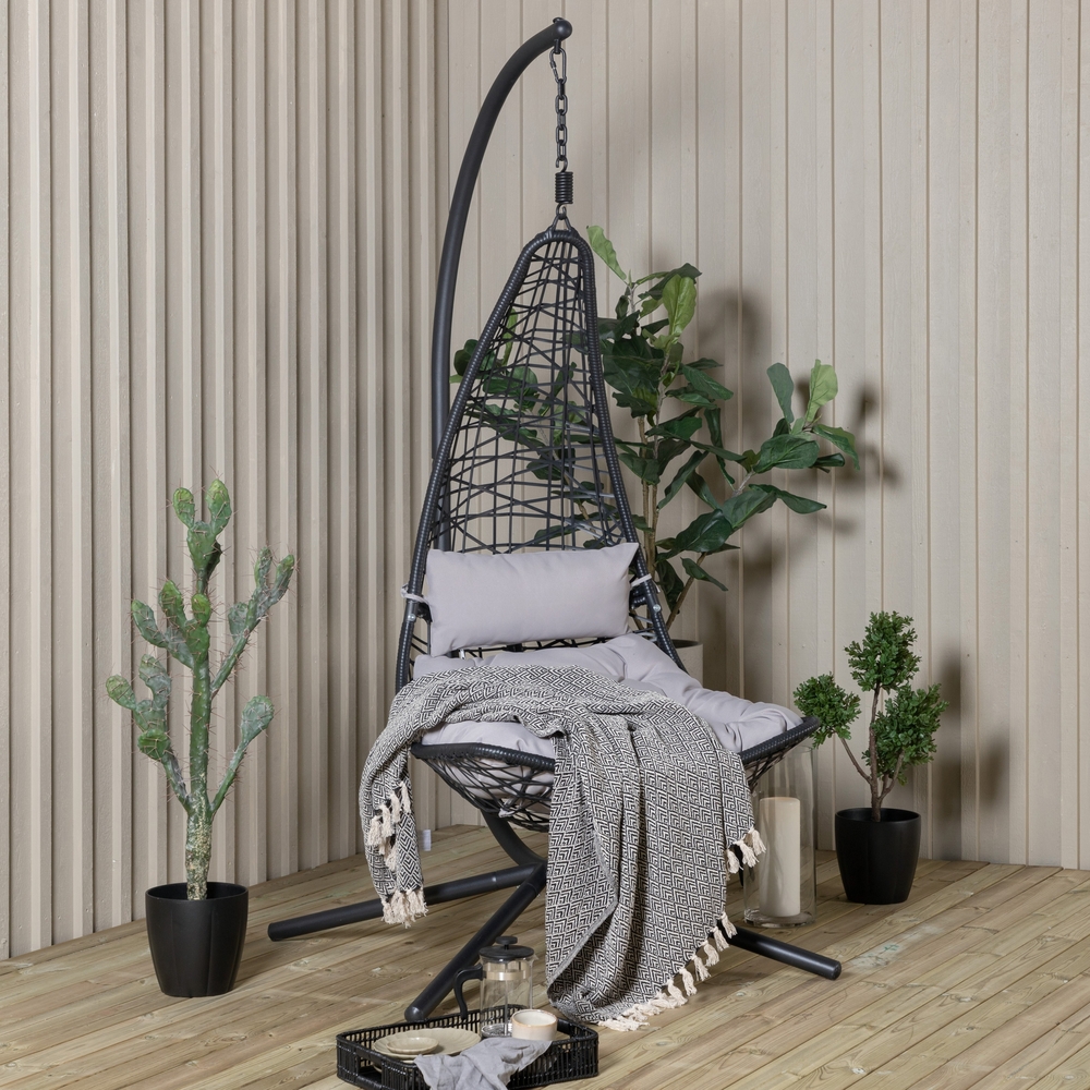 Edinburgh riipputuoli - musta - Riippuvat tuolit - Trendrum.fi